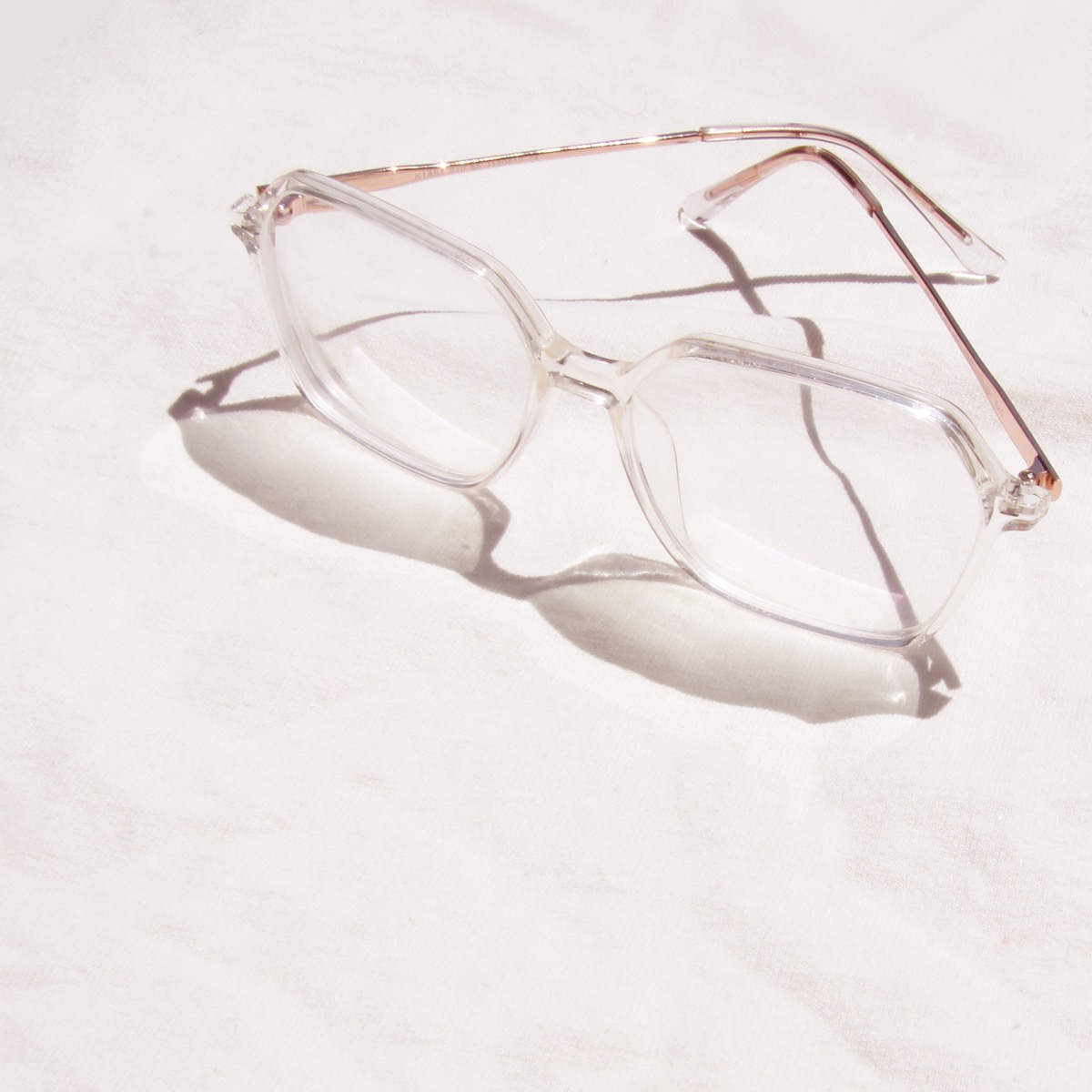 Brillen, Sonnenbrillen & Kontaktlinsen online kaufen | KRASS Optik